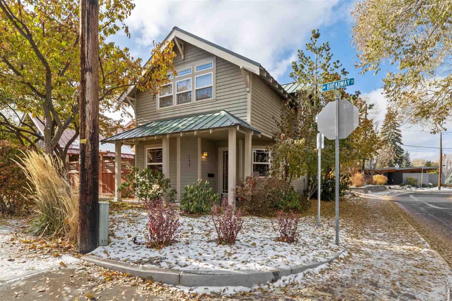 Winter in Bend Oregon | Best Things to do in Bend in Winter