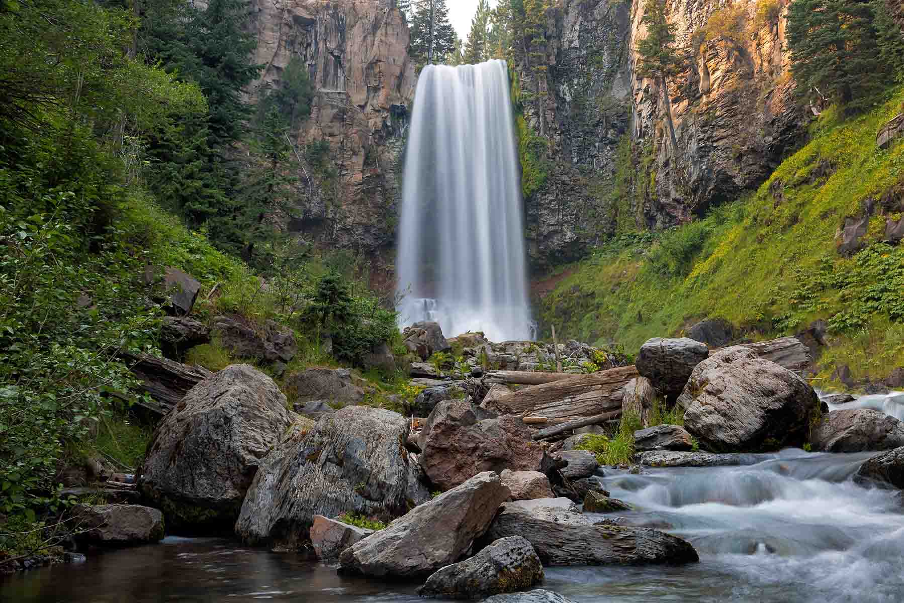 Hiking Bend Oregon Trails | Bend Oregon Summer Activities