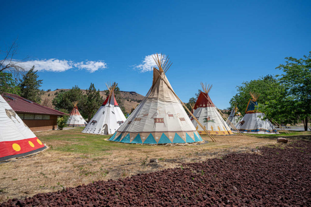 Home - Kahneeta Hot Springs Village