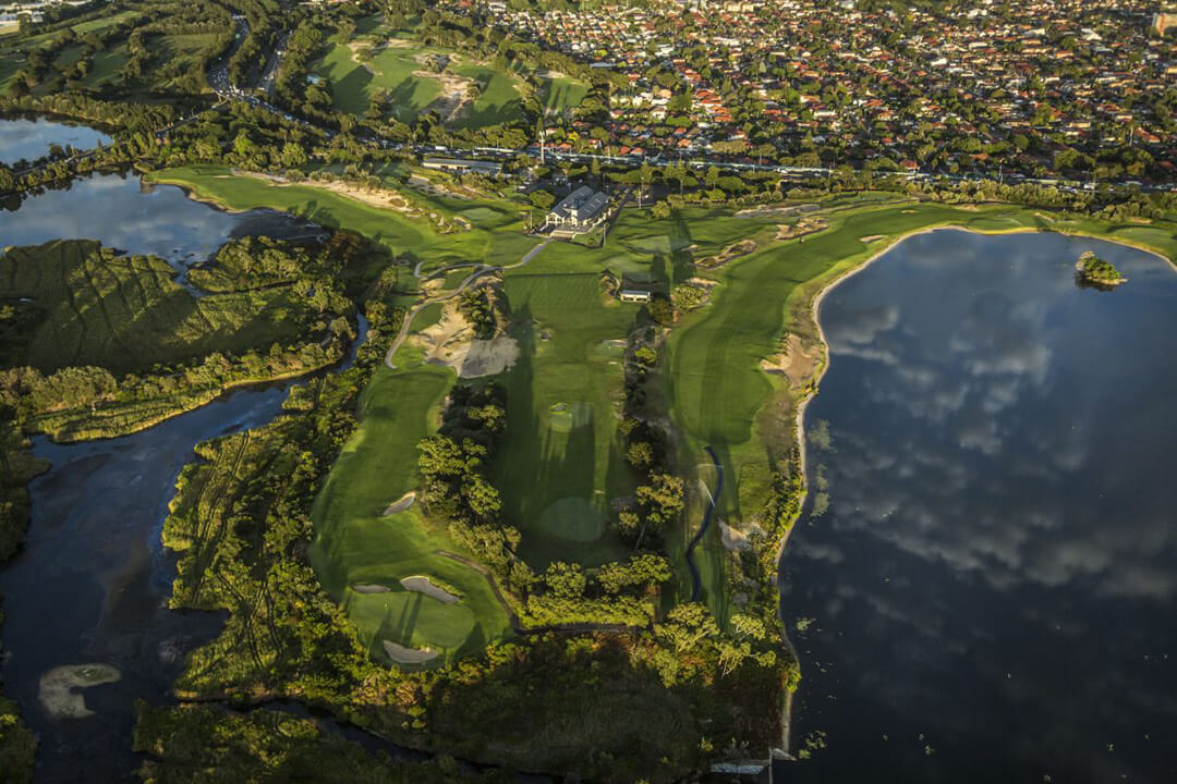 Teeing Off in Style: Sydney's Premier Golfing Experience